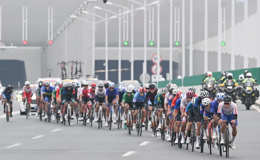 Groundbreaking cross-border road cycling races a focal point of ...